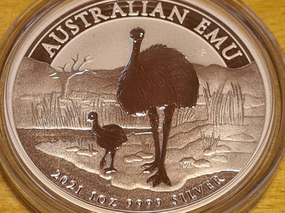 2021 Emu, Perth Mint - Ace Bullion - Silver Pouring